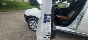 White Dacia Duster 2013 in Kaunas, with an engine capacity of 1.50 L and mileage of 328 thousand km for 4999 €, photo 9 on AUTOMOTO.COM.LV
