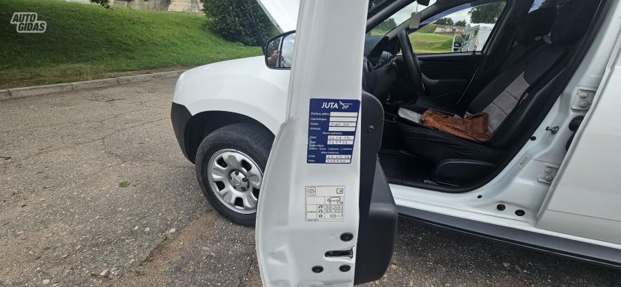 White Dacia Duster 2013 in Kaunas, with an engine capacity of 1.50 L and mileage of 328 thousand km for 4999 €, photo 9 on AUTOMOTO.COM.LV