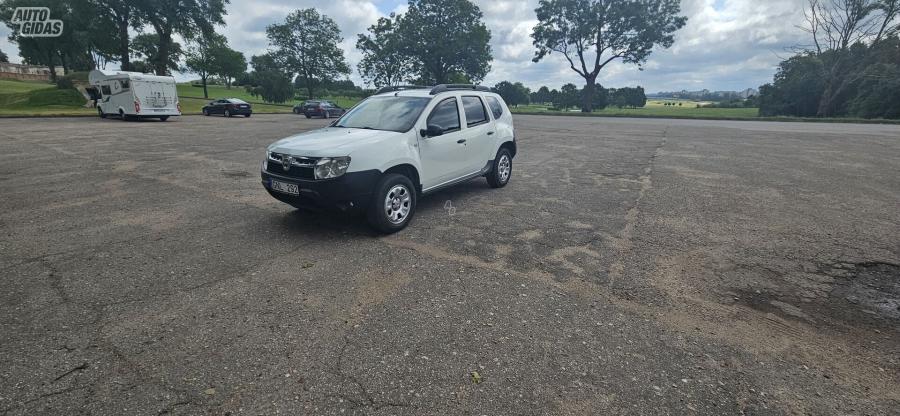 White Dacia Duster 2013 in Kaunas, with an engine capacity of 1.50 L and mileage of 328 thousand km for 4999 €, photo 19 on AUTOMOTO.COM.LV