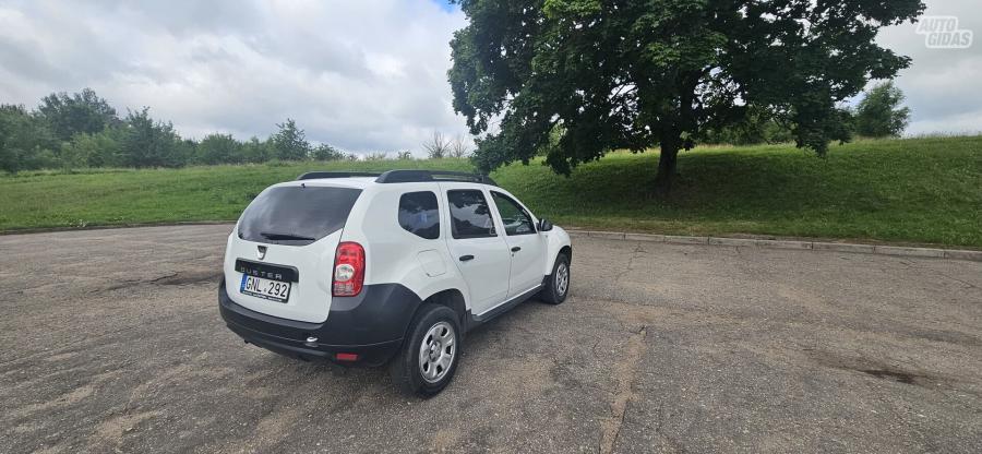 White Dacia Duster 2013 in Kaunas, with an engine capacity of 1.50 L and mileage of 328 thousand km for 4999 €, photo 20 on AUTOMOTO.COM.LV
