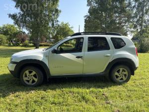 Balts Dacia Duster 2013 Gulbene, ar dzinēja tilpumu 1.50 L un nobraukumu 293 tūkst. km par 3300 €, foto 4 vietnē AUTOMOTO.COM.LV