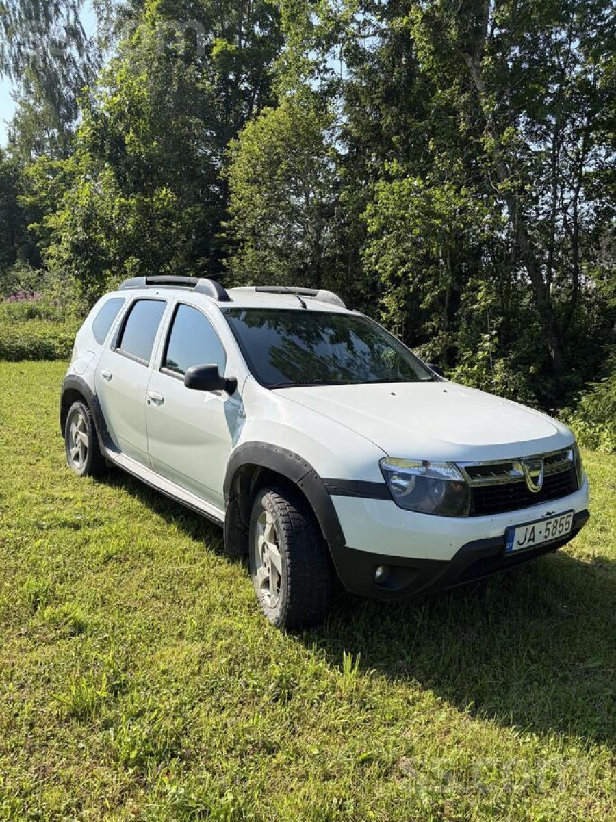 Balts Dacia Duster 2013 Gulbene, ar dzinēja tilpumu 1.50 L un nobraukumu 293 tūkst. km par 3300 €, foto 9 vietnē AUTOMOTO.COM.LV