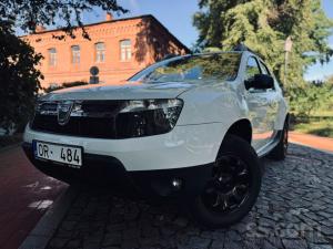 White Dacia Duster 2013 in Cesis, with an engine capacity of 1.50 L and mileage of 0 thousand km for 6900 €, photo 4 on AUTOMOTO.COM.LV