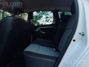 White Dacia Duster 2013 in Cesis, with an engine capacity of 1.50 L and mileage of 0 thousand km for 6900 €, photo 11 on AUTOMOTO.COM.LV