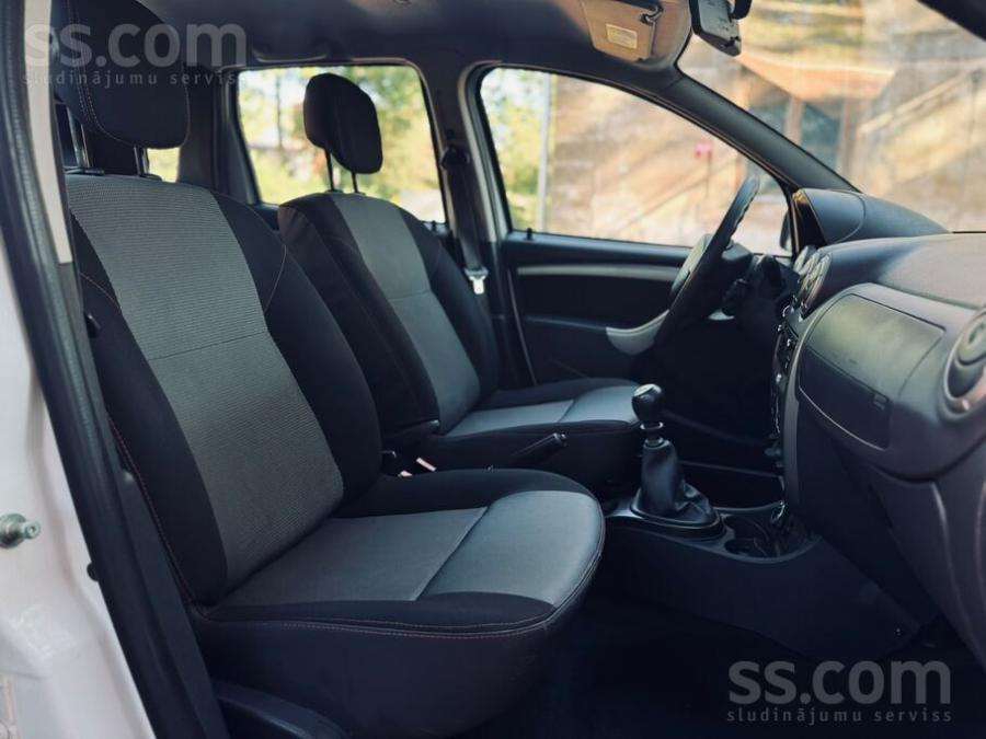 White Dacia Duster 2013 in Cesis, with an engine capacity of 1.50 L and mileage of 0 thousand km for 6900 €, photo 12 on AUTOMOTO.COM.LV
