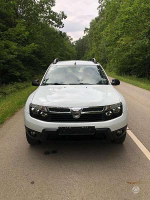 Balts Dacia Duster 2013 Marijampole, ar dzinēja tilpumu 1.60 L un nobraukumu 295 tūkst. km par 4700 €, foto  vietnē AUTOMOTO.COM.LV