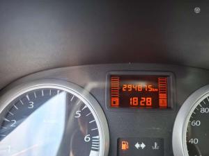White Dacia Duster 2013 in Marijampole, with an engine capacity of 1.60 L and mileage of 295 thousand km for 4700 €, photo 14 on AUTOMOTO.COM.LV