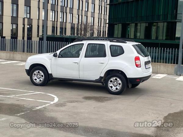Белый Дачия Duster 2014 в Таллин, объемом двигателя 1.50 л и пробегом 250 тыс. км за 4490 €, фото 4 на AUTOMOTO.COM.LV