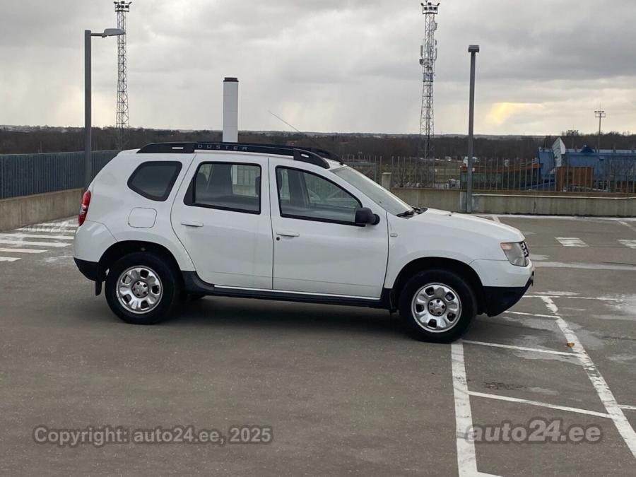 Balts Dacia Duster 2014 Tallina, ar dzinēja tilpumu 1.50 L un nobraukumu 250 tūkst. km par 4490 €, foto 6 vietnē AUTOMOTO.COM.LV