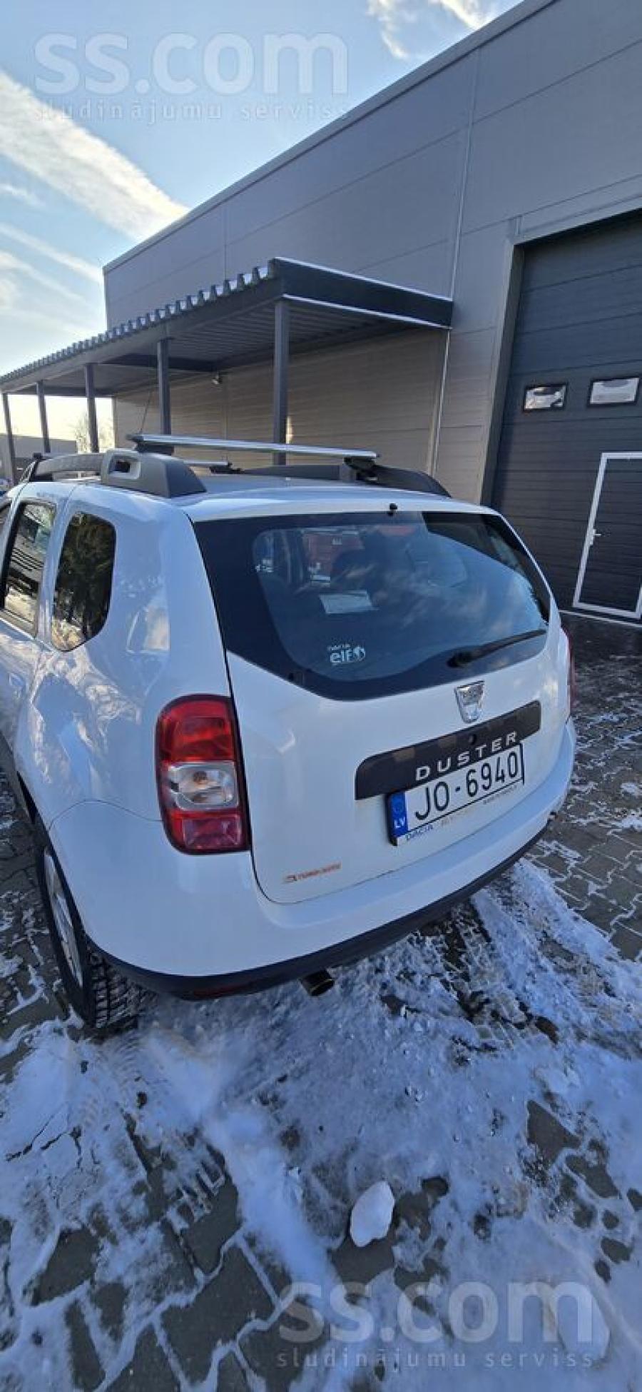 White Dacia Duster 2014 in Riga, with an engine capacity of 1.50 L and mileage of 282 thousand km for 3700 €, photo 2 on AUTOMOTO.COM.LV