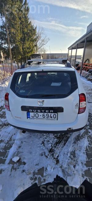 White Dacia Duster 2014 in Riga, with an engine capacity of 1.50 L and mileage of 282 thousand km for 3700 €, photo 4 on AUTOMOTO.COM.LV