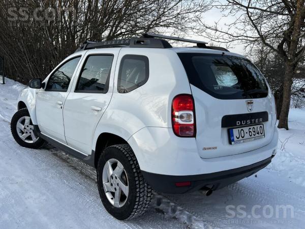 White Dacia Duster 2014 in Valmiera, with an engine capacity of 1.50 L and mileage of 282 thousand km for 4750 €, photo 8 on AUTOMOTO.COM.LV