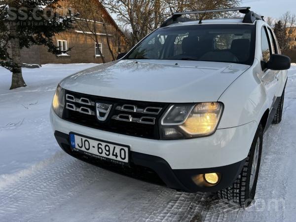 White Dacia Duster 2014 in Valmiera, with an engine capacity of 1.50 L and mileage of 282 thousand km for 4750 €, photo 10 on AUTOMOTO.COM.LV