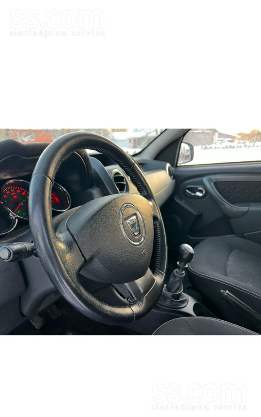 Balts Dacia Duster 2014 Valmiera, ar dzinēja tilpumu 1.50 L un nobraukumu 282 tūkst. km par 4750 €, foto 22 vietnē AUTOMOTO.COM.LV