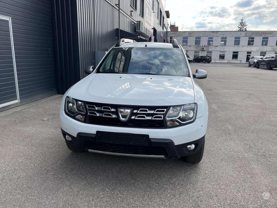 Balts Dacia Duster 2014 Alīta, ar dzinēja tilpumu 1.46 L un nobraukumu 280 tūkst. km par 3350 €, foto 3 vietnē AUTOMOTO.COM.LV