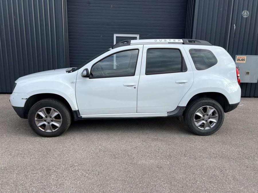 Balts Dacia Duster 2014 Alīta, ar dzinēja tilpumu 1.46 L un nobraukumu 280 tūkst. km par 3350 €, foto 5 vietnē AUTOMOTO.COM.LV