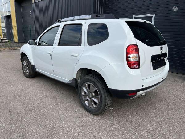 Balts Dacia Duster 2014 Alīta, ar dzinēja tilpumu 1.46 L un nobraukumu 280 tūkst. km par 3350 €, foto 5 vietnē AUTOMOTO.COM.LV