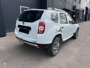 Balts Dacia Duster 2014 Alīta, ar dzinēja tilpumu 1.46 L un nobraukumu 280 tūkst. km par 3350 €, foto 9 vietnē AUTOMOTO.COM.LV