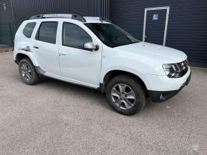 Balts Dacia Duster 2014 Alīta, ar dzinēja tilpumu 1.46 L un nobraukumu 280 tūkst. km par 3350 €, foto 12 vietnē AUTOMOTO.COM.LV