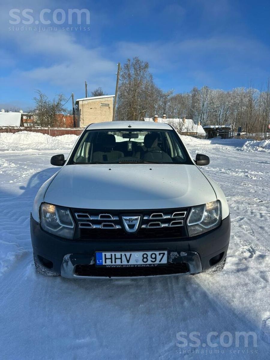 Белый Дачия Duster 2014 в Резекне, объемом двигателя 1.60 л и пробегом 250 тыс. км за 3000 €, фото 4 на AUTOMOTO.COM.LV