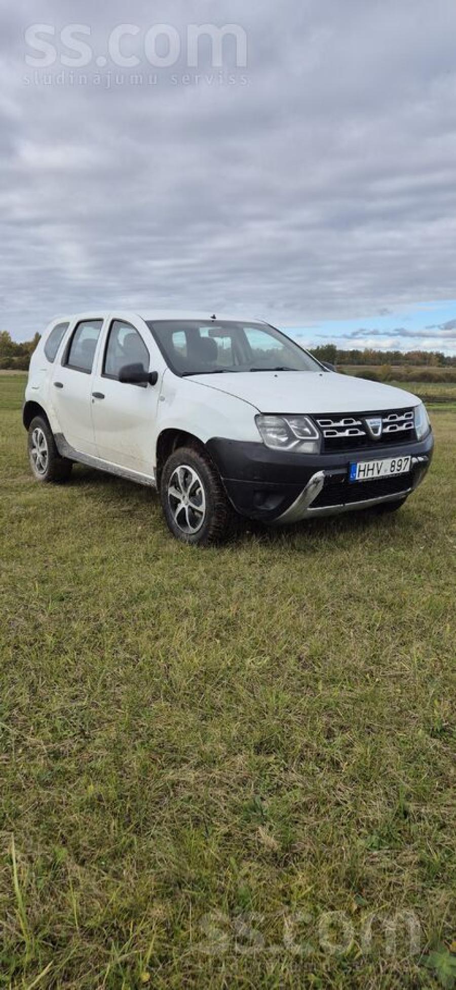 Белый Дачия Duster 2014 в Резекне, объемом двигателя 1.60 л и пробегом 250 тыс. км за 2000 €, фото 1 на AUTOMOTO.COM.LV