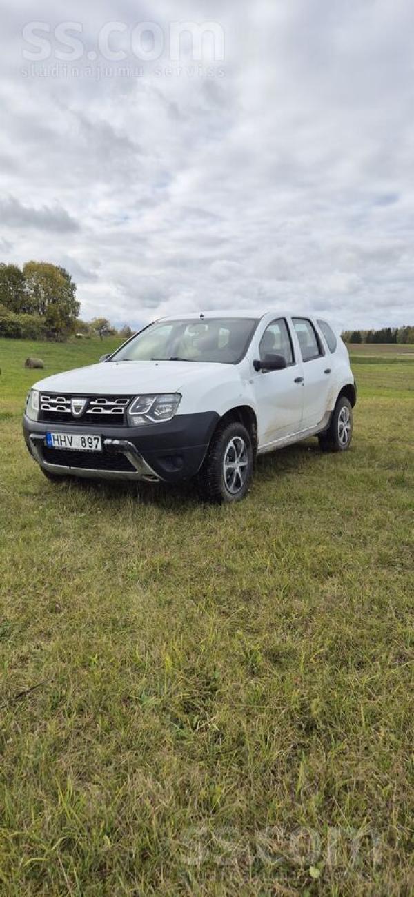 Белый Дачия Duster 2014 в Резекне, объемом двигателя 1.60 л и пробегом 250 тыс. км за 2000 €, фото 3 на AUTOMOTO.COM.LV