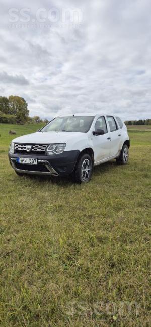 Белый Дачия Duster 2014 в Резекне, объемом двигателя 1.60 л и пробегом 250 тыс. км за 2000 €, фото 3 на AUTOMOTO.COM.LV
