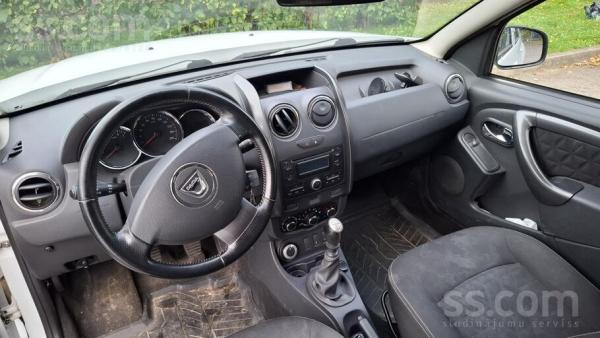 Dacia Duster 2014 Jēkabpils vietnē Balts Dacia Duster 2014 Jēkabpils, ar dzinēja tilpumu 1.50 L un nobraukumu 204 tūkst. km par 5500 €, foto 5 vietnē AUTOMOTO.COM.LV