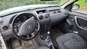 Balts Dacia Duster 2014 Jēkabpils, ar dzinēja tilpumu 1.50 L un nobraukumu 204 tūkst. km par 5500 €, foto 5 vietnē AUTOMOTO.COM.LV