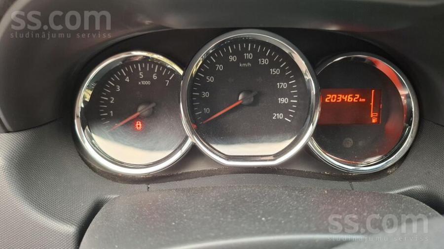 Balts Dacia Duster 2014 Jēkabpils, ar dzinēja tilpumu 1.50 L un nobraukumu 204 tūkst. km par 5500 €, foto 6 vietnē AUTOMOTO.COM.LV