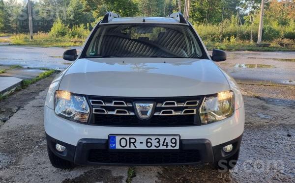 Dacia Duster 2014 in Riga on AUTOMOTO.COM.LV White Dacia Duster 2014 in Riga, with an engine capacity of 1.50 L and mileage of 141 thousand km for 5990 €, photo 4 on AUTOMOTO.COM.LV