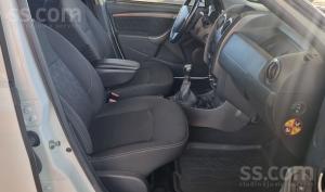 White Dacia Duster 2014 in Riga, with an engine capacity of 1.50 L and mileage of 141 thousand km for 5990 €, photo 14 on AUTOMOTO.COM.LV