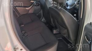 White Dacia Duster 2014 in Riga, with an engine capacity of 1.50 L and mileage of 141 thousand km for 5990 €, photo 15 on AUTOMOTO.COM.LV
