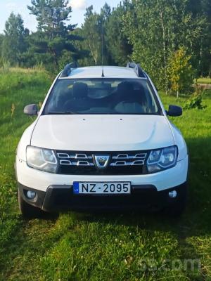 Белый Дачия Duster 2014 в Рига, объемом двигателя 1.50 л и пробегом 246 тыс. км за 3200 €, фото  на AUTOMOTO.COM.LV