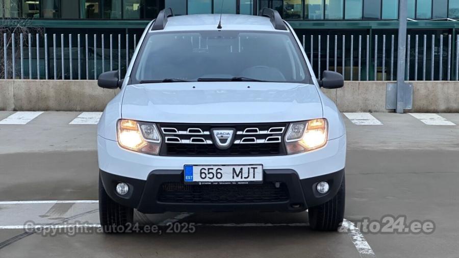 White Dacia Duster 2015 in Tallinn, with an engine capacity of 1.50 L and mileage of 204 thousand km for 3490 €, photo 2 on AUTOMOTO.COM.LV