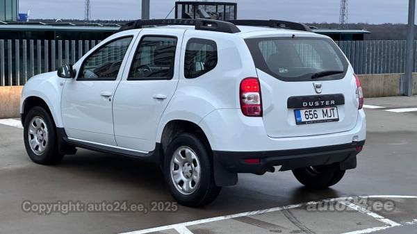 Balts Dacia Duster 2015 Tallina, ar dzinēja tilpumu 1.50 L un nobraukumu 204 tūkst. km par 3490 €, foto 6 vietnē AUTOMOTO.COM.LV