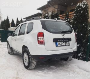 Balts Dacia Duster 2015 Valmiera, ar dzinēja tilpumu 1.50 L un nobraukumu 176 tūkst. km par 6190 €, foto 2 vietnē AUTOMOTO.COM.LV