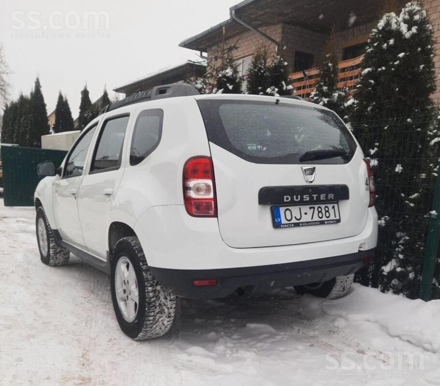 Balts Dacia Duster 2015 Valmiera, ar dzinēja tilpumu 1.50 L un nobraukumu 176 tūkst. km par 6190 €, foto 2 vietnē AUTOMOTO.COM.LV
