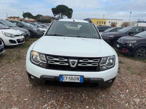 White Dacia Duster 2015 in Siauliai, with an engine capacity of 1.60 L and mileage of 270 thousand km for 3950 €, photo 2 on AUTOMOTO.COM.LV