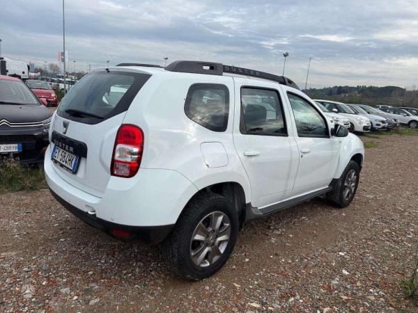Balts Dacia Duster 2015 Šauļi, ar dzinēja tilpumu 1.60 L un nobraukumu 270 tūkst. km par 3950 €, foto 5 vietnē AUTOMOTO.COM.LV