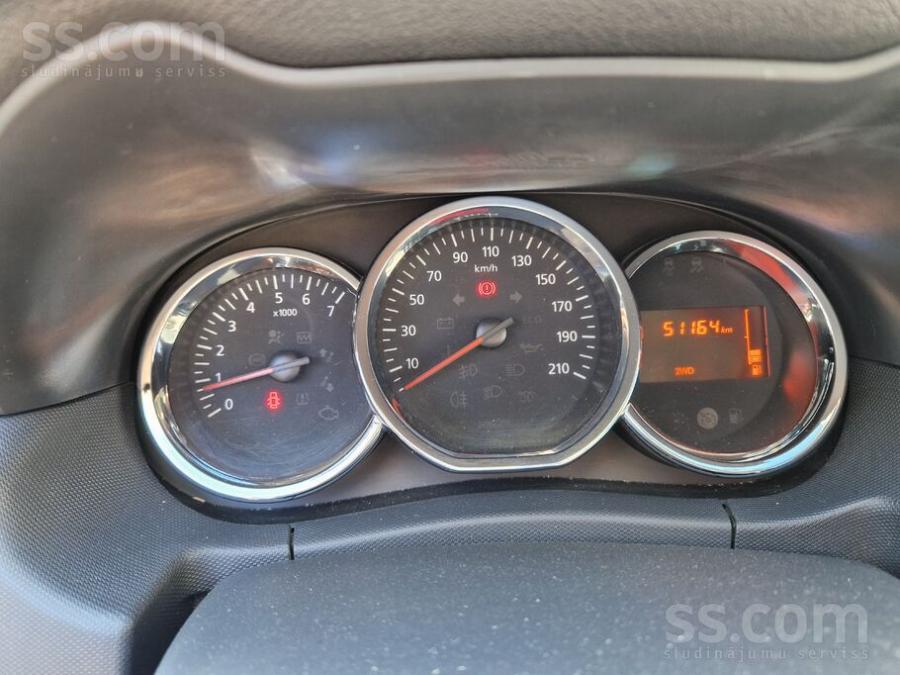 White Dacia Duster 2015 in Liepaja, with an engine capacity of 1.20 L and mileage of 51 thousand km for 5500 €, photo 11 on AUTOMOTO.COM.LV