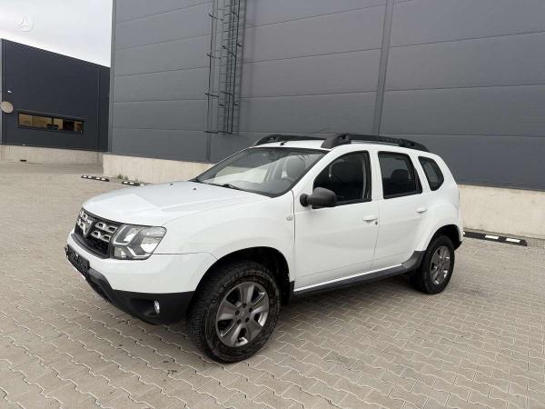Balts Dacia Duster 2015 Šauļi, ar dzinēja tilpumu 1.60 L un nobraukumu 250 tūkst. km par 4350 €, foto 1 vietnē AUTOMOTO.COM.LV