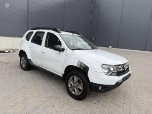 White Dacia Duster 2015 in Siauliai, with an engine capacity of 1.60 L and mileage of 250 thousand km for 4350 €, photo 4 on AUTOMOTO.COM.LV