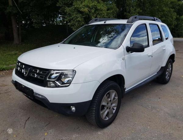Белый Дачия Duster 2015 в Шяуляй, объемом двигателя 1.46 л и пробегом 260 тыс. км за 4350 €, фото 1 на AUTOMOTO.COM.LV