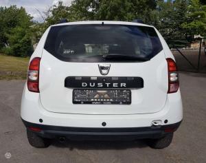 White Dacia Duster 2015 in Siauliai, with an engine capacity of 1.46 L and mileage of 260 thousand km for 4350 €, photo 7 on AUTOMOTO.COM.LV