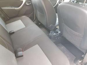 White Dacia Duster 2015 in Siauliai, with an engine capacity of 1.46 L and mileage of 260 thousand km for 4350 €, photo 11 on AUTOMOTO.COM.LV