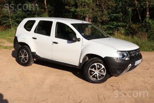 Белый Дачия Duster 2015 в Резекне, объемом двигателя 1.50 л и пробегом 260 тыс. км за 3050 €, фото 2 на AUTOMOTO.COM.LV