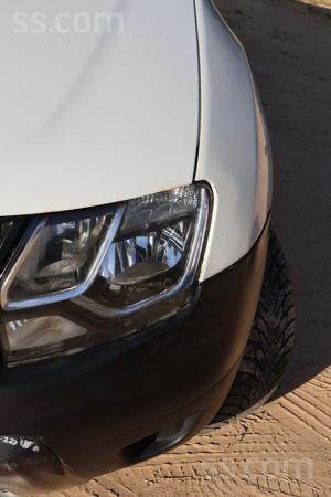 White Dacia Duster 2015 in Rezekne, with an engine capacity of 1.50 L and mileage of 260 thousand km for 2200 €, photo 5 on AUTOMOTO.COM.LV