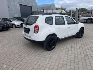 Balts Dacia Duster 2015 Radviliškis, ar dzinēja tilpumu 1.60 L un nobraukumu 112 tūkst. km par 5999 €, foto 5 vietnē AUTOMOTO.COM.LV