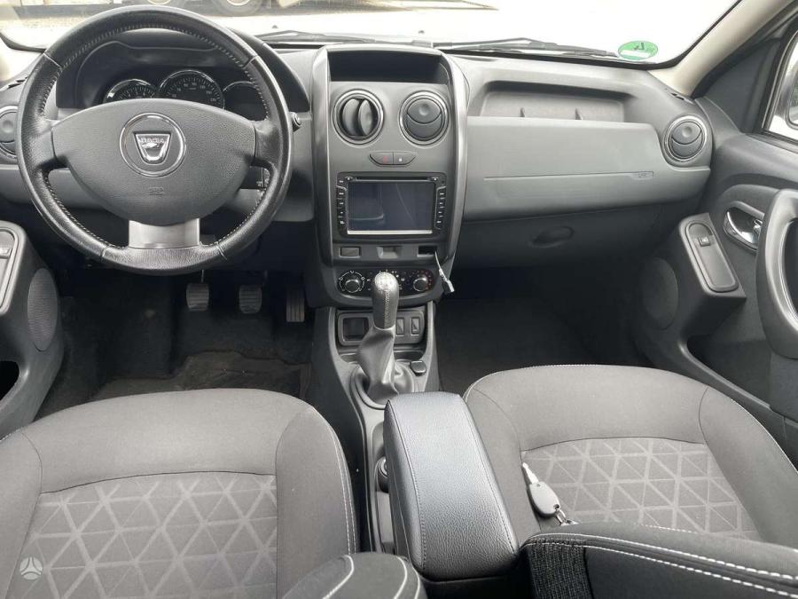 Balts Dacia Duster 2015 Radviliškis, ar dzinēja tilpumu 1.60 L un nobraukumu 112 tūkst. km par 5999 €, foto 11 vietnē AUTOMOTO.COM.LV